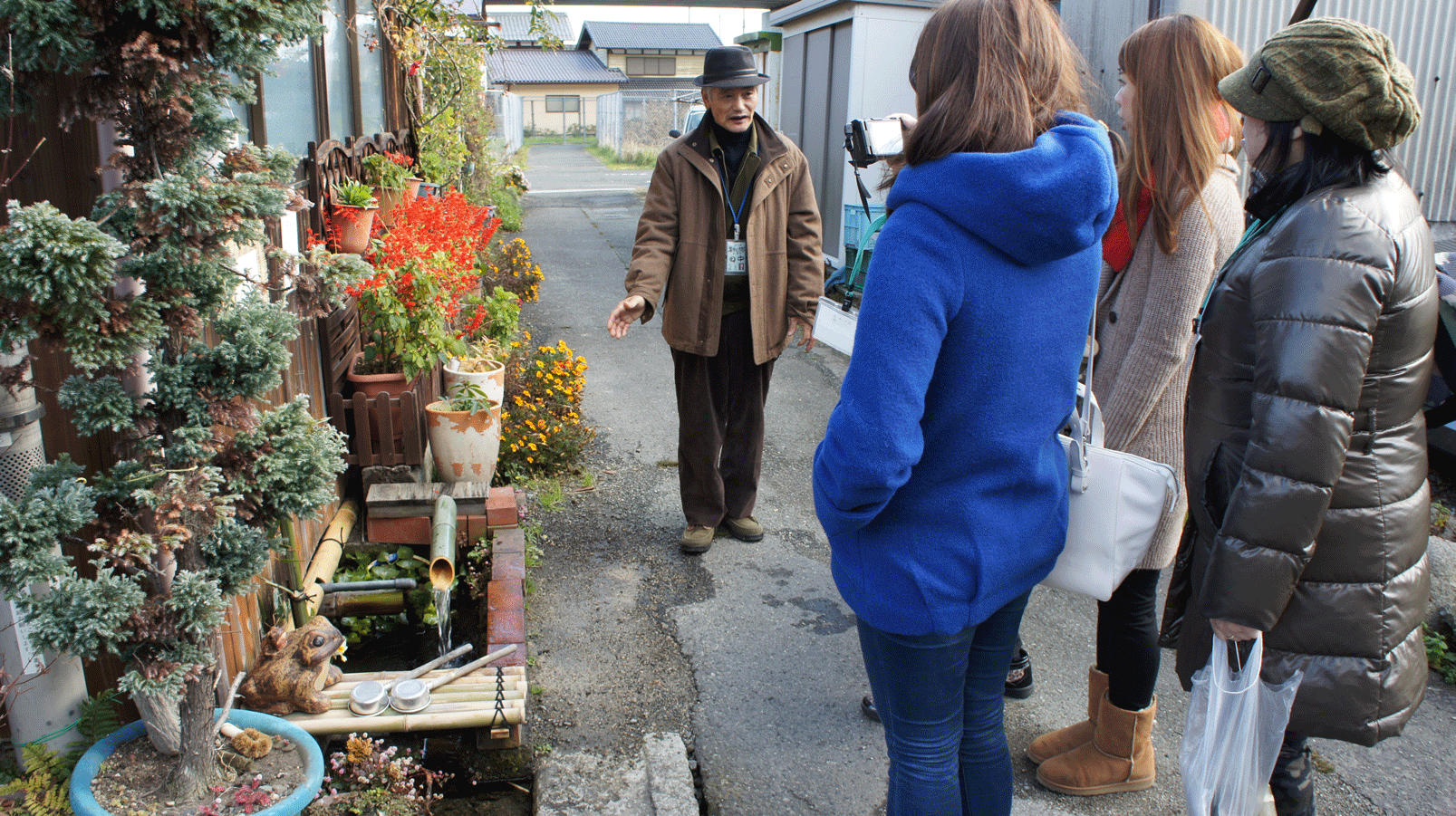 Harie Shozu no Sato Kabata (Artistic Manholes) | JAPAN SHIGA Tourism ...